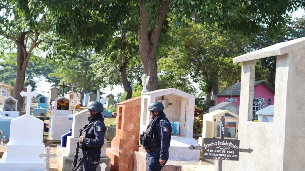 Roberto Ocaña Leyva preside Muestra y Concurso de Altares 2025 en Nacajuca